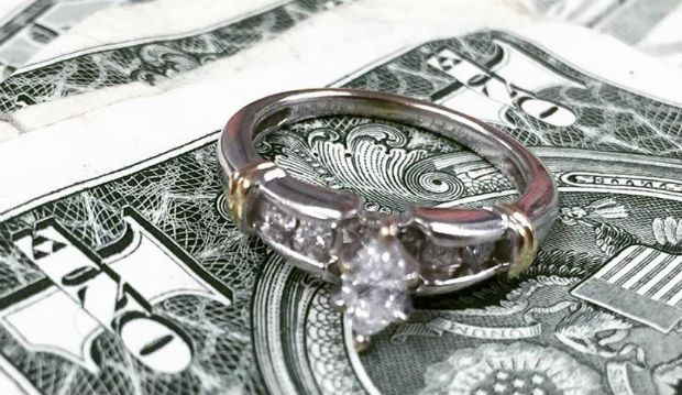 Engagement ring found in Salvation Army red kettle - Indianapolis News ...